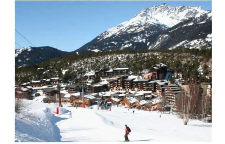 Au Pied Des Pistes - La Norma