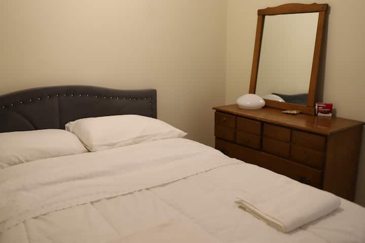 Room House 1 Room B Queen Bed - Boynton Beach, FL