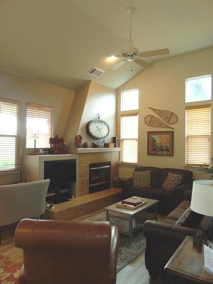 Lodge Bungalow At Copper Valley - 73 - Copperopolis, CA