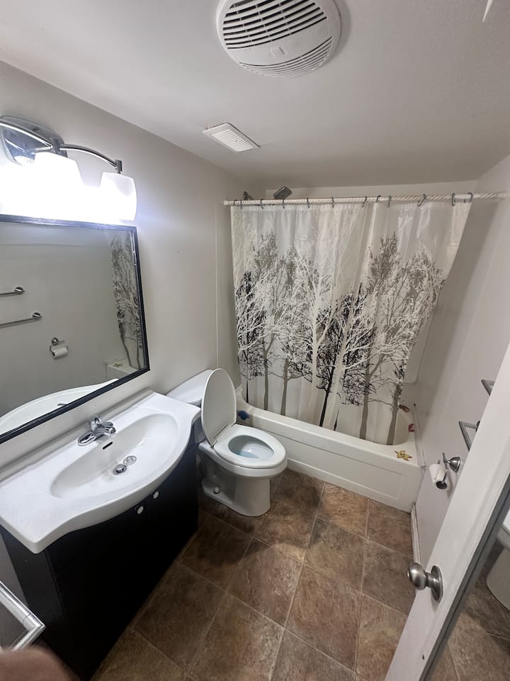 2bed, Kitchen, Bath, Parking - Sault Ste. Marie