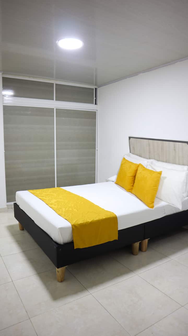 Habitación Triple Con Aa - Cali