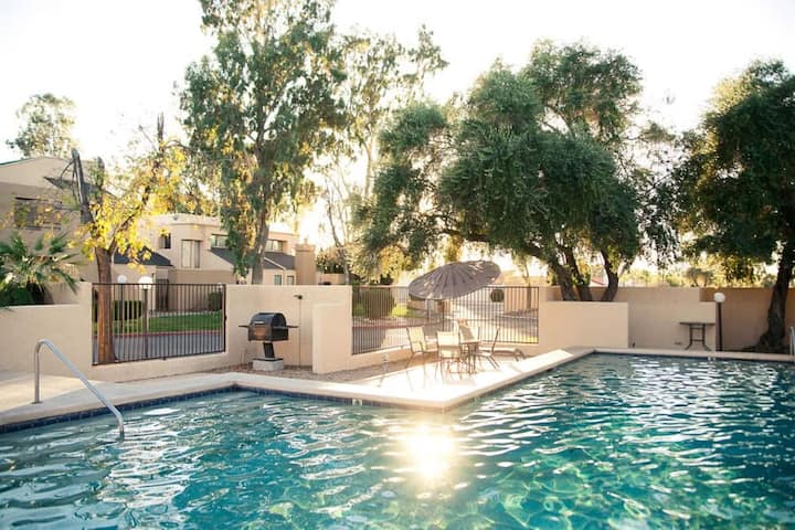 Mezzy's Slice Of Sunshine - Tucson, AZ