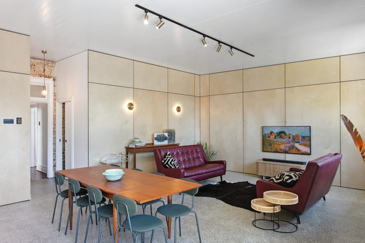 Style And Comfort In Subiaco - Kings Park and Botanic Garden, Perth