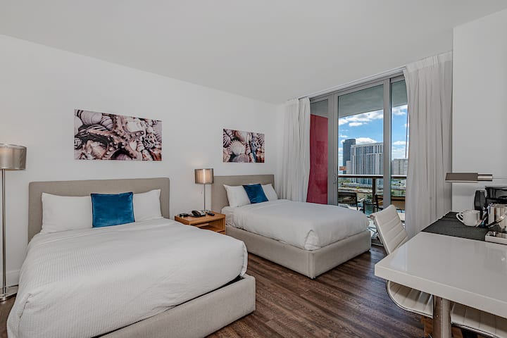 Amazing Studio At Beachwalk On 15th Pool Gym Beach - Hallandale, FL