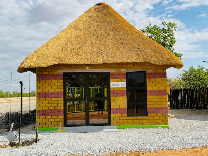 Endambo Hides Lodge - Namibie