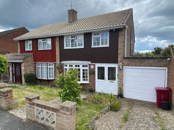 A Peaceful Cosy Home For Family! - Reading Station