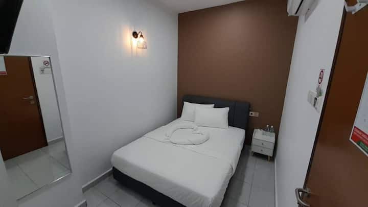 Standard Double Room - 仁嘉隆