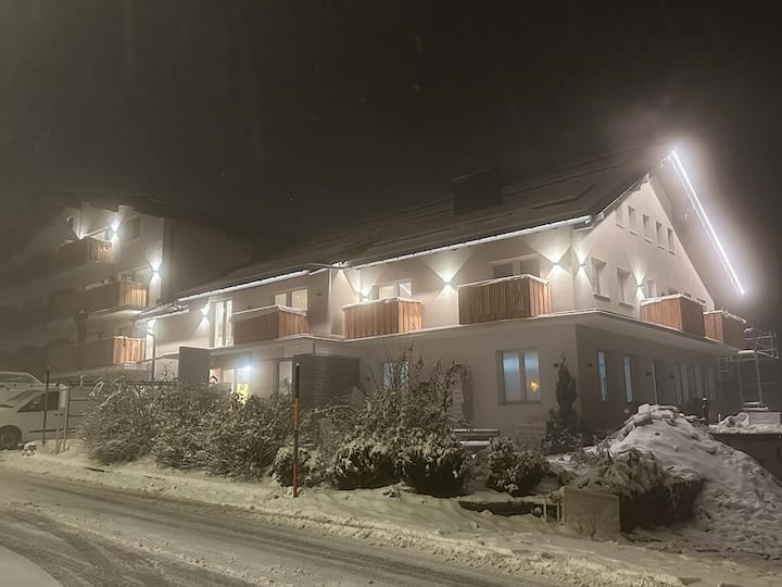 Gästehaus Mit Bar Für 70 Pers. - Bludenz