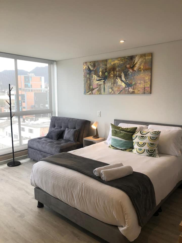 Apartaestudio Con Terraza En Corferias - Bogotá