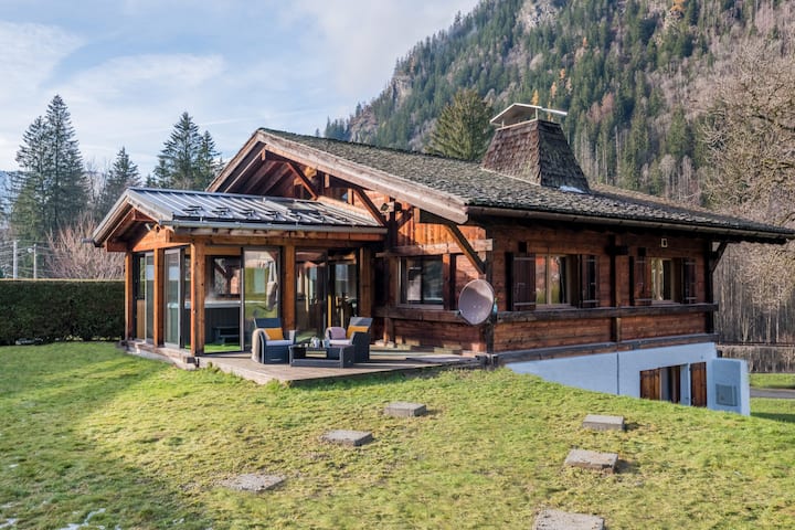 Chalet 5 Chambre - Jacuzzi Et Sauna - Courmayeur
