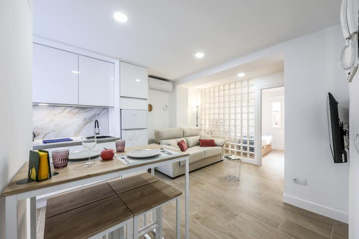 Concepto Abierto & Calidez Madrid · Hogar Para 4 - Madrid