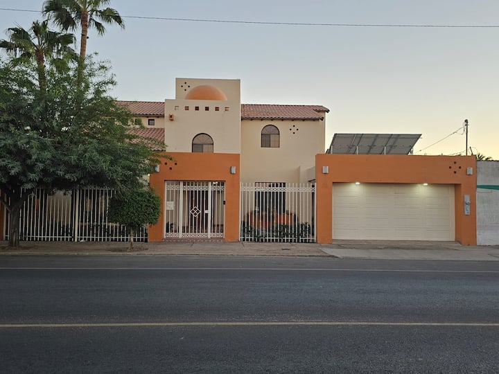 Casa Amplia Con Alberca - San Luis Río Colorado