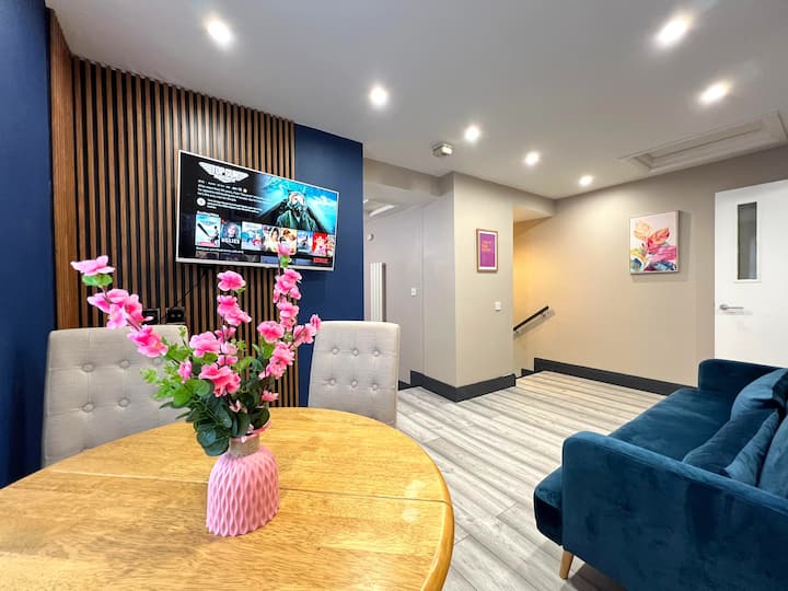 Entire Flat Close 2 Centre Stadium • Free Parking - Goodison Park