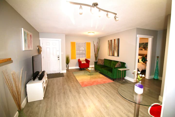 Metro Flats - 2 Bedroom Luxury - Decatur, AL