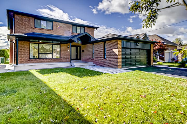 Stylish 4-br Retreat – Mill Pond - Vaughan