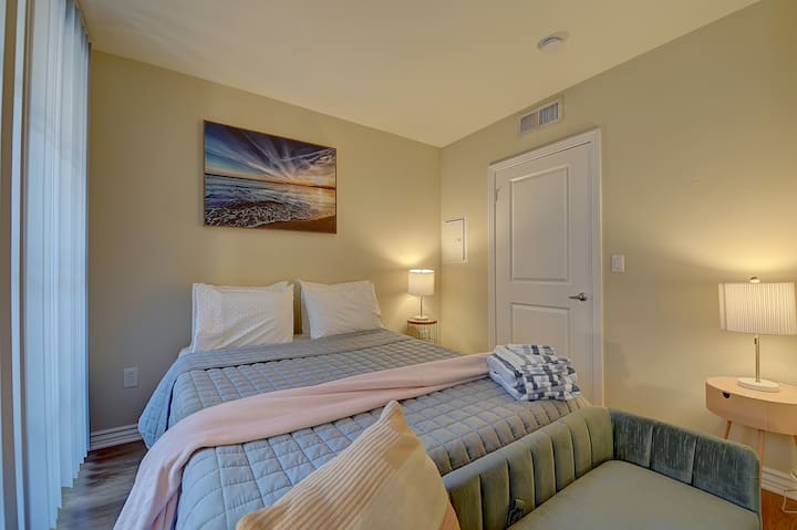 Prime 1-bd In Heart Of Sm! - Santa Monica, CA