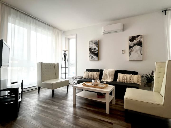 Luxury Furnished 3 Bdr Apt + Parking - Gatineau