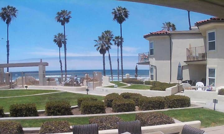 Steps To The Beach, Pier & Shops - Oceanside, CA