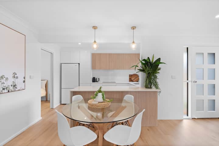 Banksia Breeze Villa ~ 100m To Beach - Forster