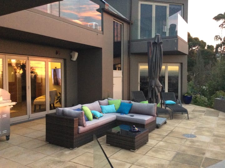 Executive House - Huntsbury Hill - Christchurch