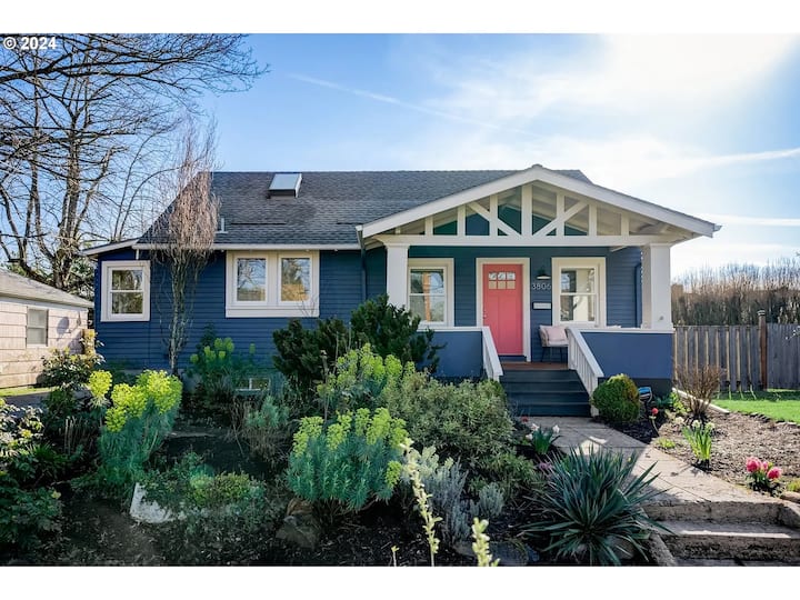 The Botanist's Study - Portland