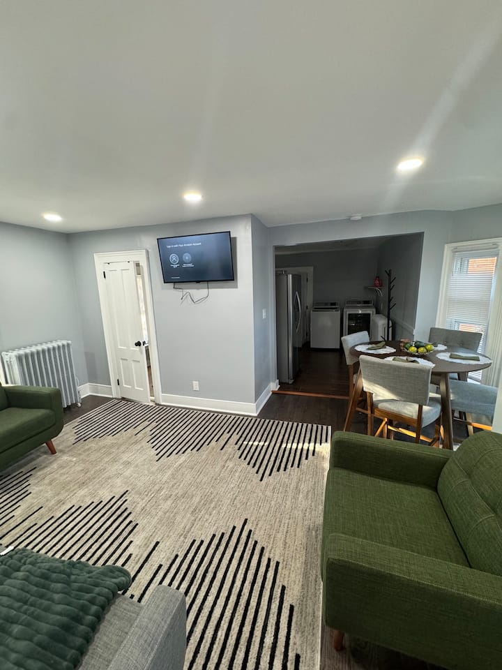 Cozy, Historic, Safe & Relaxing - Hartford, CT