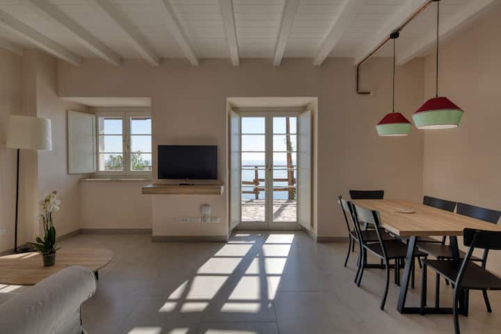 Lussuoso Appartamento Vista Mare - Arenzano