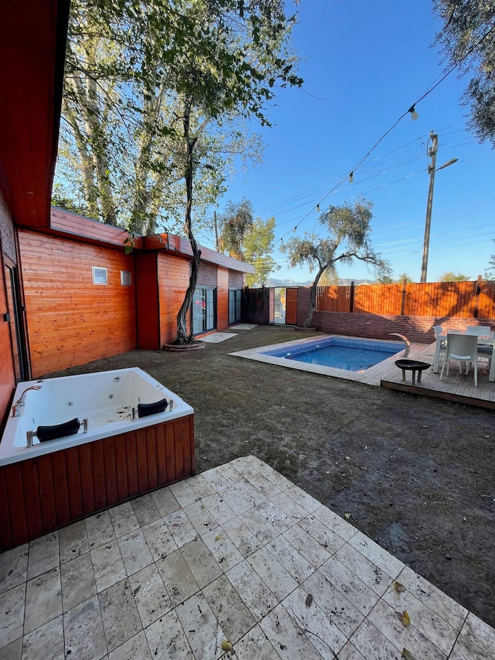3+1 Bahçe Villa  Havuz / Jakuzi - Antalya