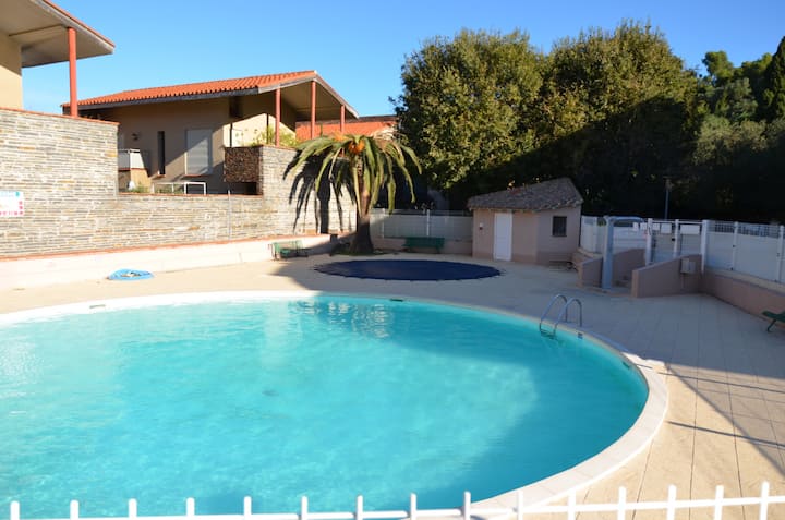 Appartement Au Calme Avec Piscine Dans Résidence - Collioure