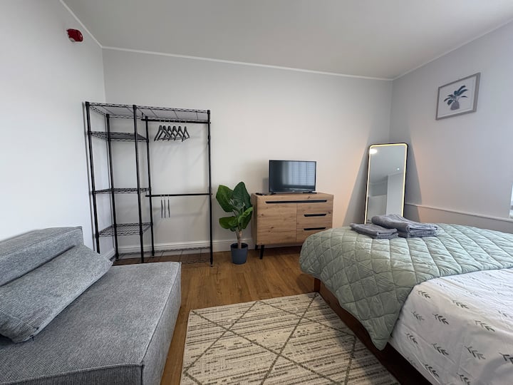 Modern 1-bed Flat In Manchester City Centre - Piccadilly Station - Manchester