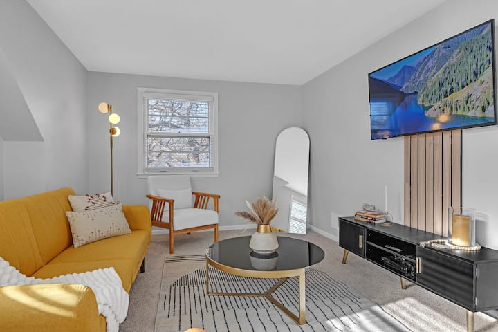 ~Central Haven~stylish ~Warm~ Charm ~ Msu - Mankato, MN