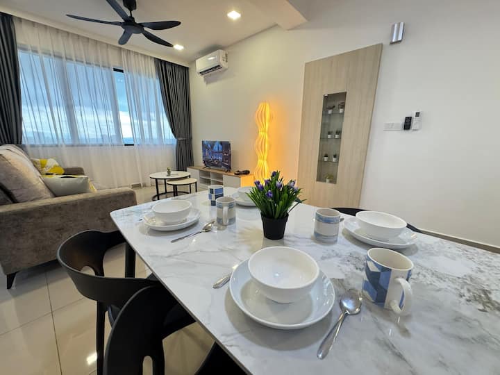 *New* Stylish 3-br Suite_5-6pax@ Marcresidences - Bukit Mertajam