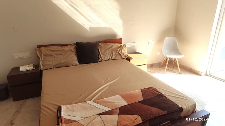 Luxury Room 3 With Ensuite In Sec 34d Chandigarh - Chandigarh