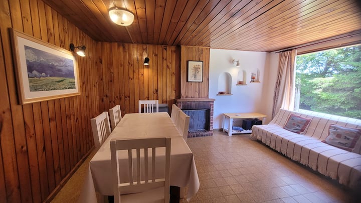 Bonita Beach  & Mountain - Chile