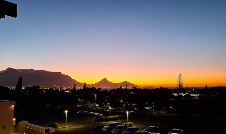 102 - Amazing Sunsets - Città del Capo