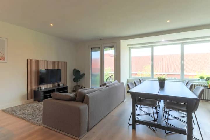 Fall For Kortrijk, Appartement Privé, 2 Balcons - Kortrijk