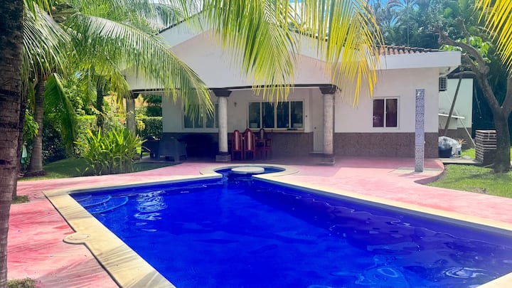 Golden Sunset Beach House - Los Cóbanos