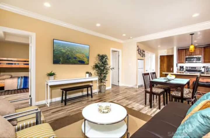 Coastal Bliss Condo: Carlsbad Ca - Carlsbad, CA