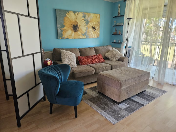 Cozy Apartment Getaway! - Naples, FL