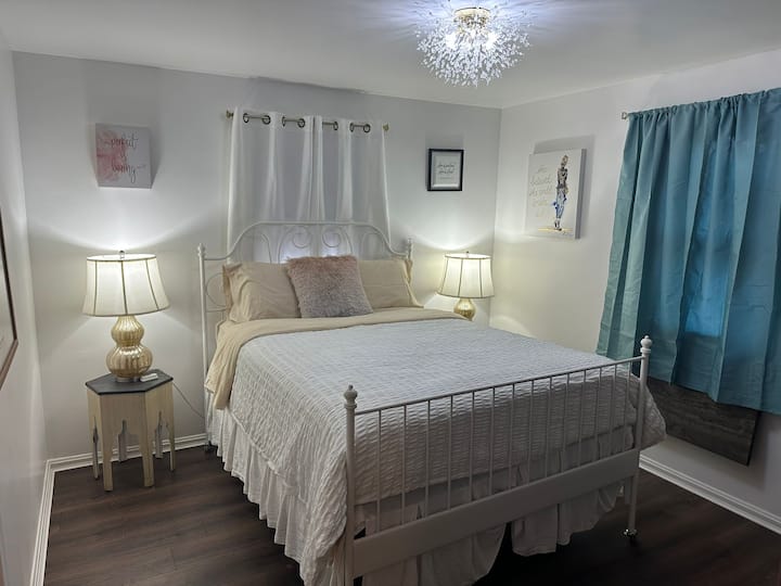 Quaint On Main - Sandy, UT