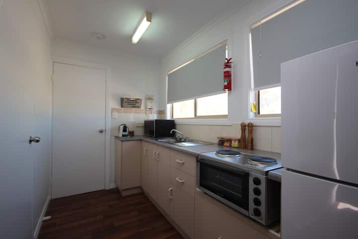Costello Hotels Moonta Bay Cabins - Standard Cabin - Moonta