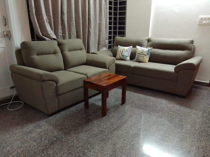 Hrbr  Enclave 2bhk With Kitchen - Bangalore