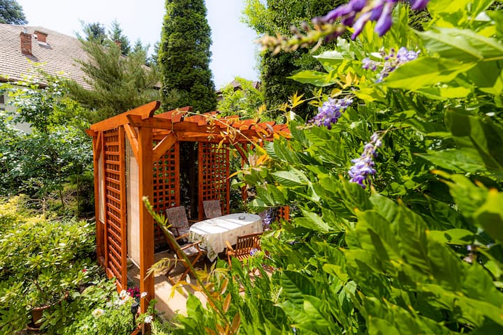 3 Szobás Apartman Eger Csendes Villanegyedében - Demjén