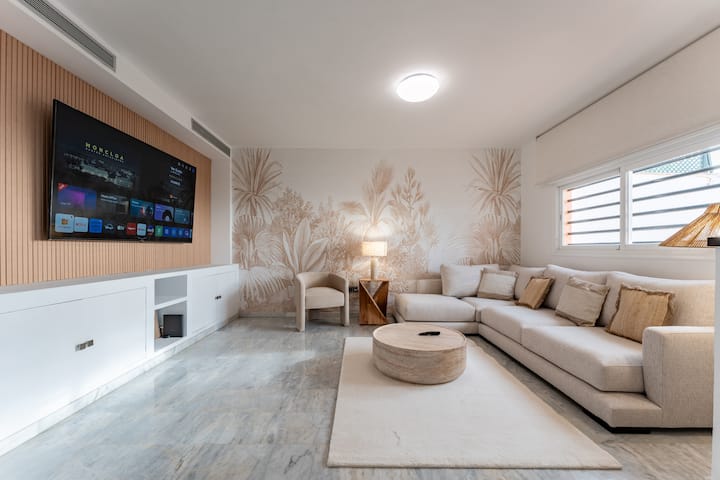 Exclusive Villa With Sea View Near Center - Provincia de Málaga, España