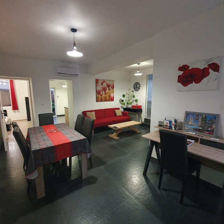 Maison Avec Terrasse Proche Cncs - Moulins