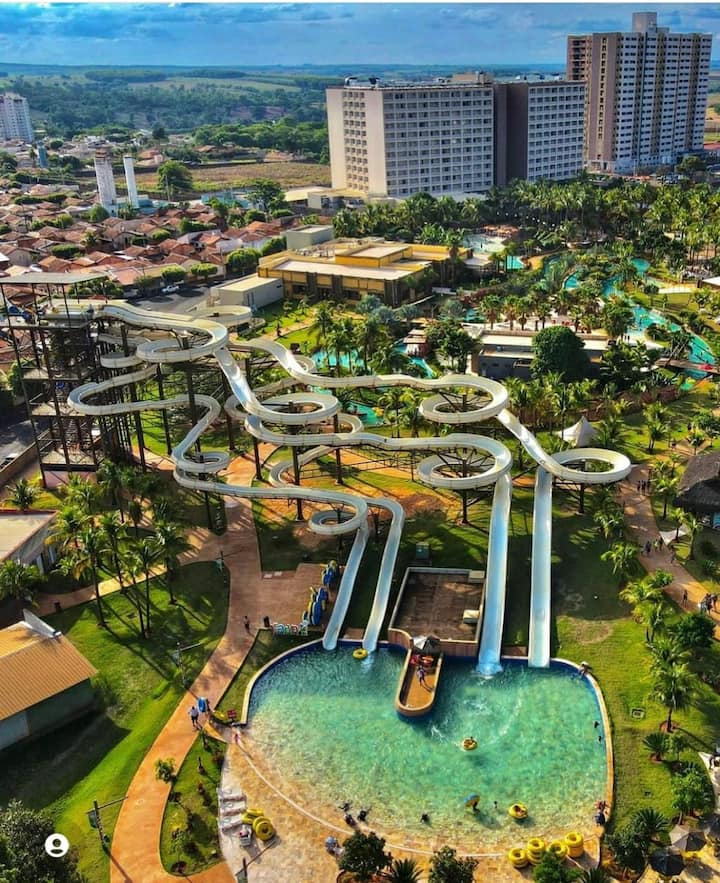 Apartamento No Hot Beach Suites. - Olímpia