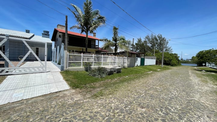 Casa Em Passo De Torres A 200m Do Mar - Torres