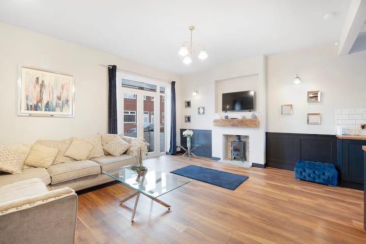 Modern Home In Hetton-le-hole Free Wifi! - Lambton Castle