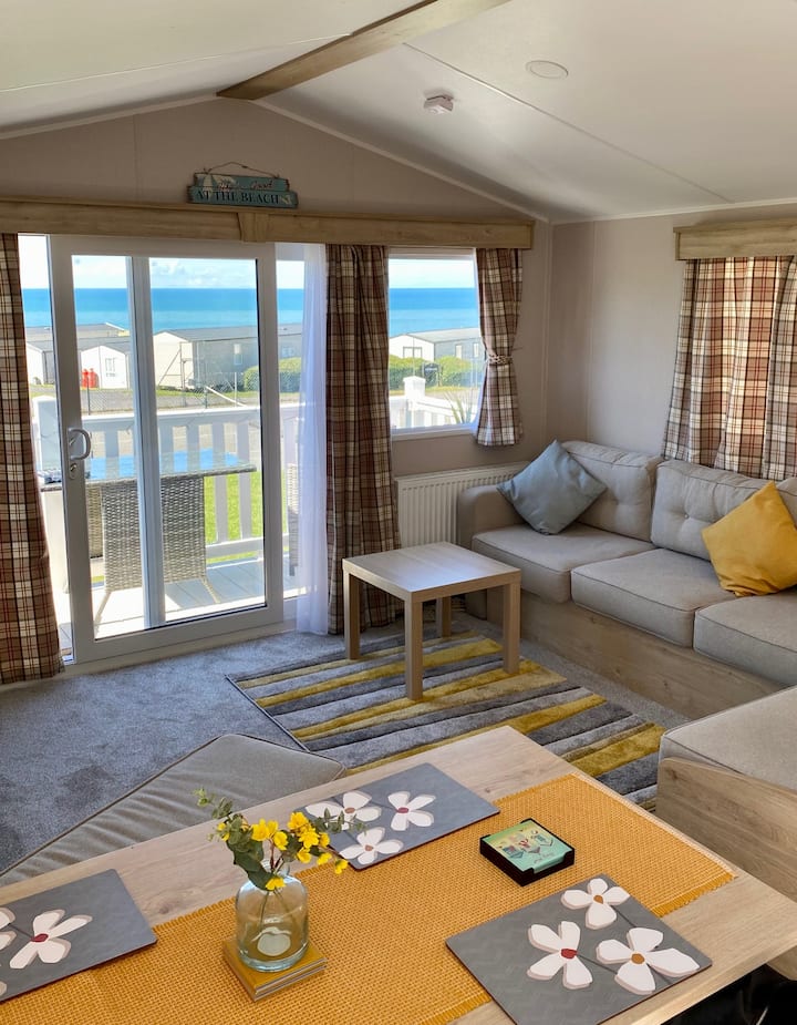 Haven Sited 3 Bedroom Holiday Home New Quay. Bliss - New Quay
