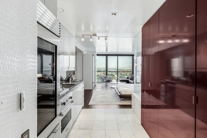 One Of A Kind Luxury Studio - Las Vegas